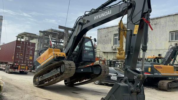 Quality 2021 Year Used Hyundai R220LC-9S Excavator In Excellent Condition/Used Hyundai for sale