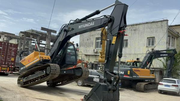 Quality 2021 Year Used Hyundai R220LC-9S Excavator In Excellent Condition/Used Hyundai for sale