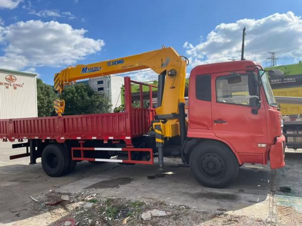 Quality 8 Tons XCMG SQS200-4 Truck Mounted Used Crane With DongFeng Truck  2019 Year for sale