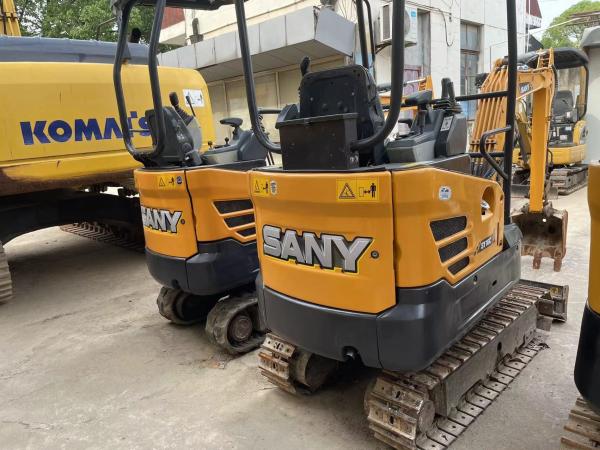 Quality Used SANY SY16C Mini Excavator Smooth Operation For Working In Garden for sale