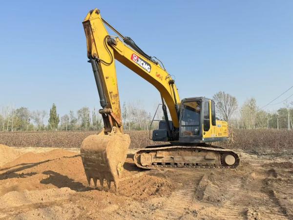 Quality XE215DA Used XCMG Excavator Heavy Duty XCMG 20 Ton Excavator Energy Saving for sale