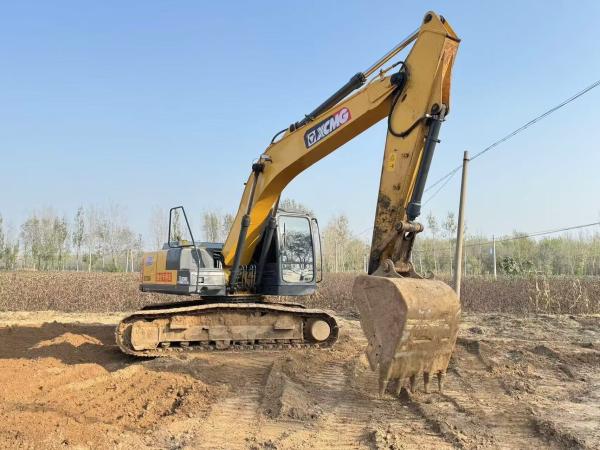 Quality XE215DA Used XCMG Excavator Heavy Duty XCMG 20 Ton Excavator Energy Saving for sale