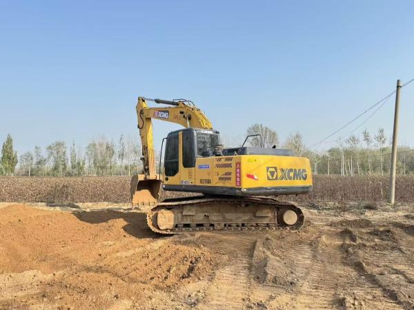 Quality XE215DA Used XCMG Excavator Heavy Duty XCMG 20 Ton Excavator Energy Saving for sale