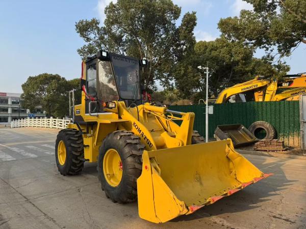 Quality Original Japan Used Komatsu WA100-1 Wheel Loaders Working In Garden for sale