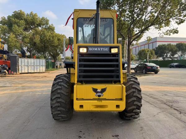 Quality Original Japan Used Komatsu WA100-1 Wheel Loaders Working In Garden for sale