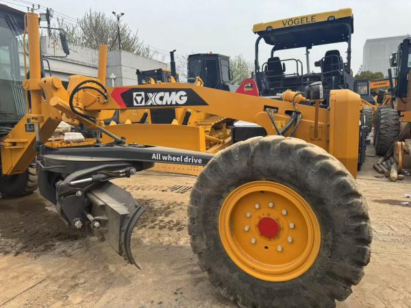 Quality 6 Drive Motor Grader 2023 Year Used XCMG GR2153 Motor Grader Fuel Efficiency For for sale