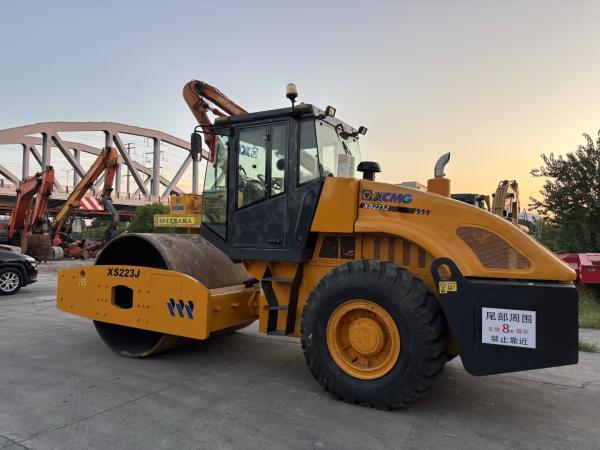Quality Used XCMG XS223J Single Drum Compactor Easy Operation And Good Condition for sale