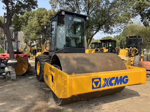 Quality Used XCMG XS202J Single Drum Road Roller With Smooth Roller for sale