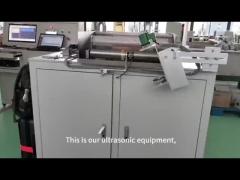 Video del equipo ultrasónico que utiliza agua como acoplador para detectar grandes bloques de cobre