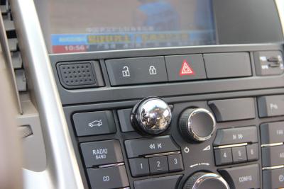 中国 普遍的な粘着性がある球の車のダッシュボードの磁気自動携帯電話のホールダー 販売のため