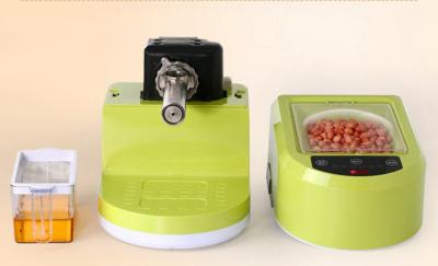 China 220v / 110v Voltage Home Oil Press Machine Mini Sunflower Oil Press Machine for sale