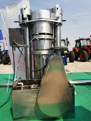中国 亜麻仁オイルのための60MPAを得る自動オイル出版物機械1070 Kg Hydaulic 販売のため