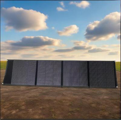 Chine Panneau solaire portable ETFE 4 plis 200W avec câble MC4 pour camping-car extérieur, pour distributeurs et commandes OEM à vendre