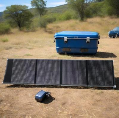 Chine Panneau solaire mono ETFE extérieur 4 pliés imperméable à l'eau 200W léger avec câble MC4 pour l'utilisation en gros et OEM à vendre