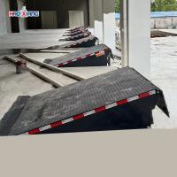 China 8T-20T Warehouse Dock Leveler Loading And Unloading Platform for sale