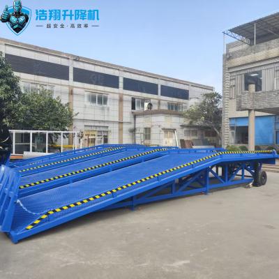 中国 負荷及び卸荷 負荷を効率的に運ぶために12トンの容量を持つ10メートル青のポータブル・ドック・ランプ 販売のため