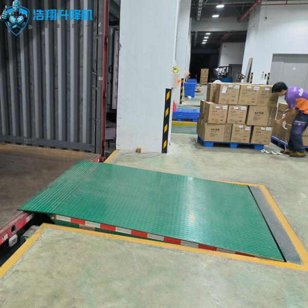 Container Loading And Unloading Cargo Hydraulic Leveler 10T Container Loading Platform