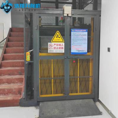 Cina 6 m di altezza 500-20000 kg Prodotti industriali per interni ascensore idraulico ascensore merci in vendita