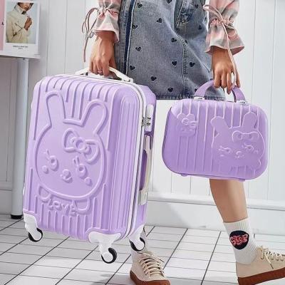 中国 Charming Travel Essentials Girls' Suitcase And Beauty Kit Combo For Stylish Adventures 販売のため