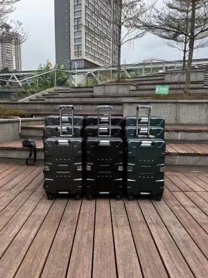 Cina Luggage Set Lightweight  Stock Removable Wheels Suitcase PP Material Luggage in vendita