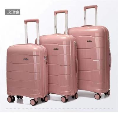 Cina Hot Sale Custom High Quality Suitcase 20 24 28 Inch PP Travel Luggage Set in vendita