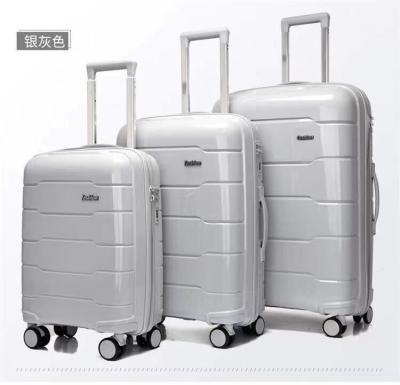 Cina Pressure Resistant Wear Resistant Business Fashion Large Capacity PP Luggage Set in vendita