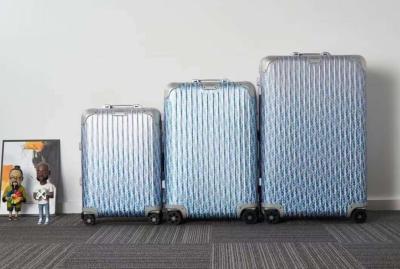Cina Good Price 20/26/30 Size Trolley Luggage ABS PC Travelling Bags Trolley Luggage With Wheels in vendita