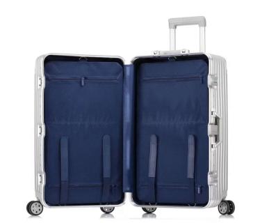 Cina Multifunctional Aluminum Luggage Bags And Suitcases With Spinner Caster Unisex For Travel in vendita