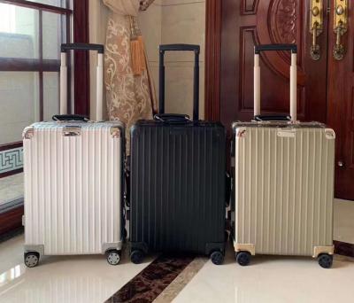 中国 Anti Theft ABS Travel Packaging Fingerprint Lock TSA Custom Smart Hard Shell Luggage 販売のため