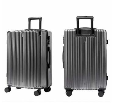 Cina 3 Pcs Large Capacity Lightweight Trolley Hard Shell Suitcase Set Traveling Bags Sample Luggage Suitcase 3pcs Set in vendita
