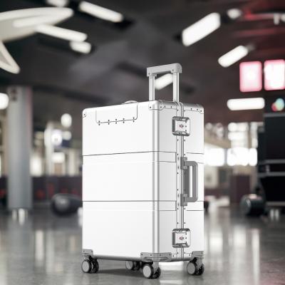 China Men'S Big Aluminum Suitcase Luggage Hard Shell Rose Gold Carry On Luggage 28in for sale