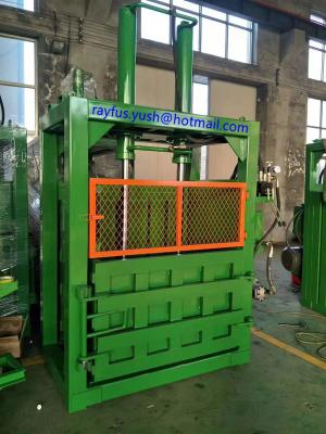 Cina La macchina idraulica della pressa per balle del cilindro doppio elimina per il cartone ondulato del contenitore residuo di cartone in vendita