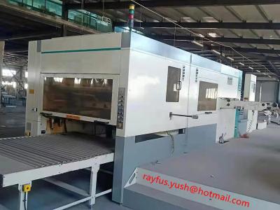 China Karton 18mm Automatische Flatbed Matrijzensnijder gebruikte Golfmachines Te koop