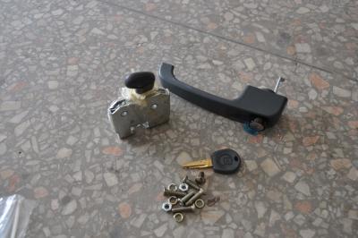 Cina collegamenti del caricatore dell'escavatore a cucchiaia rovescia della serratura LIUGONG della carrozza del nero 47C0526 in vendita