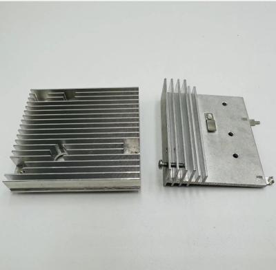 Cina Processo di saldatura OEM Estrusione del profilo di alluminio per dissipatore di calore del modulo di illuminazione stradale LED in vendita