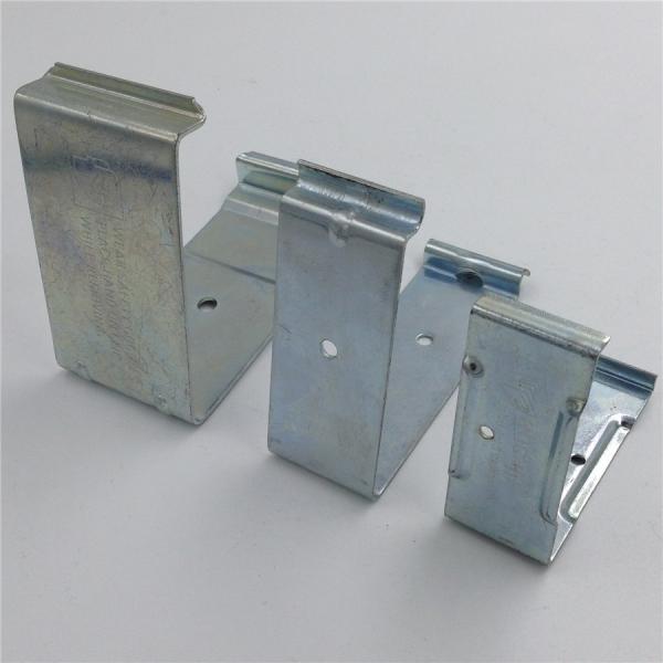Quality Standard C057 65Mn Carbon Steel Crate Clips 1.5 mm Thickness for sale