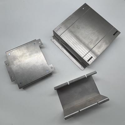 Cina OEM ODM Personalizzato Fabbricazione di lamiere di metallo di alluminio di acciaio inossidabile Stamping Saldatura lamiera di metallo piegatura parti in vendita