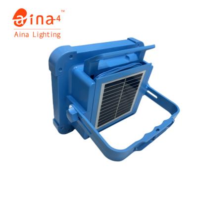 China 100w Integrated Solar Panel Emergency Flood Light Long Cables 6000mah Battery for sale