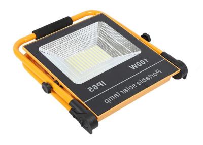 Cina Il portatile ha integrato l'iluminazione pubblica principale solare Ip65 leggero per il cortile in vendita