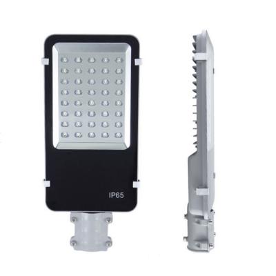 Cina La corrente alternata di alluminio dell'alloggio Ip66 ha condotto il parcheggio impermeabile Smd dell'iluminazione pubblica in vendita