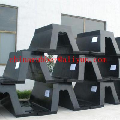 China Rubber Fender Model and Natural Rubber Material boat dock bumpers for sale