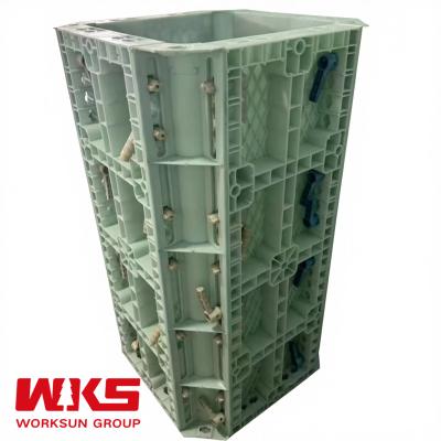 China 1200x2400mm Plastic Formwork Sheet 18mm Thick Concrete Column Formwork Lightweight for sale