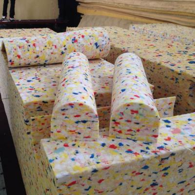 中国 CNCスポンジ切断機（水平・垂直ブレード付き） 販売のため