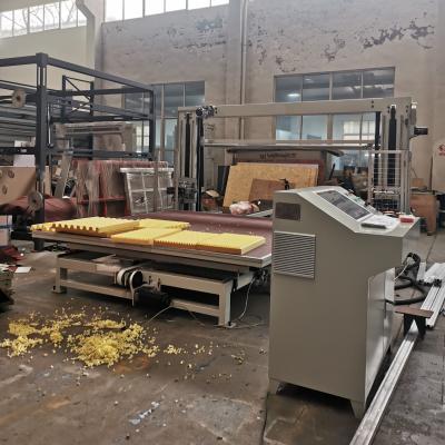 China High Precision CNC Horizontal Sponge Cutting Machine With Oscillating Blade For Polyurethane Foam for sale