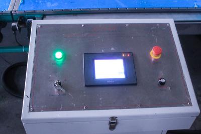 China Gemakkelijk stel Automatische Verticale Snijmachine, Polyuretan-Schuimmachine in werking Te koop