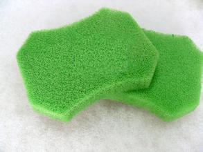 中国 ブレーキ システムのウレタン フォーム/スポンジの切断のための振動の刃の打抜き機 販売のため