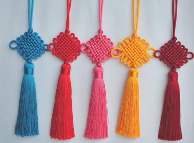 China Traditional fluorescent tassels with chinese knot for home and graduation cap decoration for sale