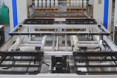 중국 냉장고 선반 구조를 위한 Hwashi 미사일구조물 유형 철망사 용접 기계 판매용