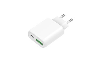 Cina Caricabatterie veloci a doppia porta ABS con supporto OEM personalizzato USB-C e USB-A in vendita