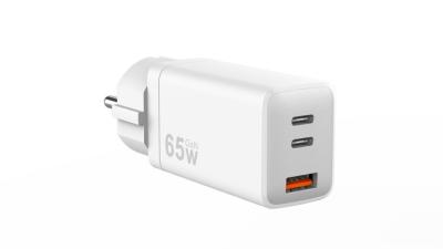 Cina 2025 LX Marca 65W Triple-Port USB Fast Charger 2 USB C 1 USB A Fast Charging Adapter Caricabatterie a parete in vendita